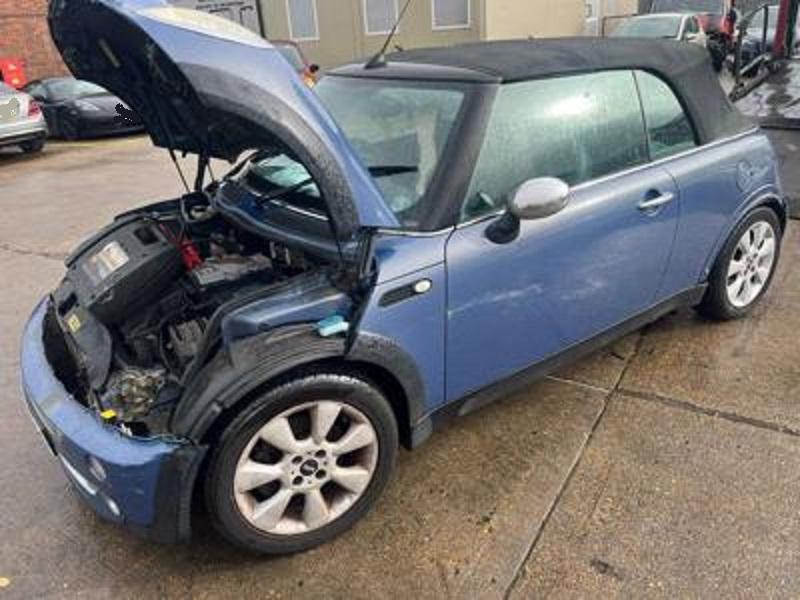 MINI (BMW) MINI 2004 2 Door Convertable Breaking - Silverlake ...