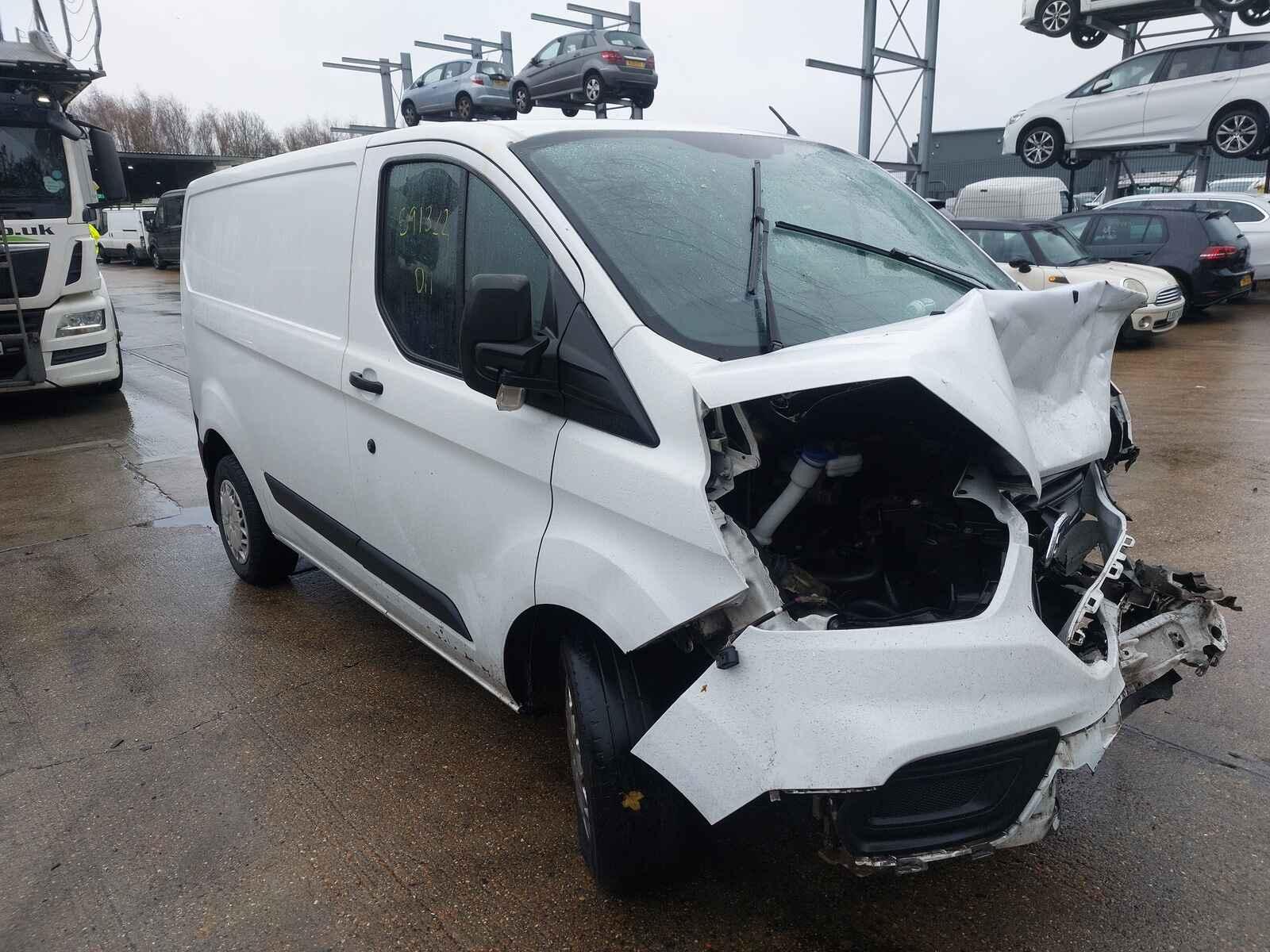 FORD TRANSIT CUSTOM 2018 Unknown Van Breaking - Silverlake Automotive ...