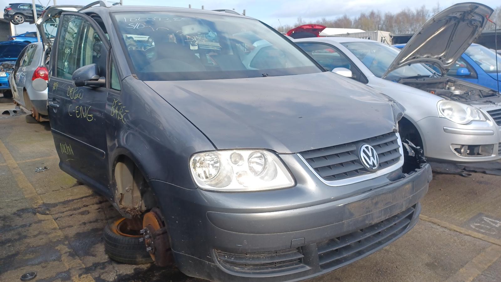 VOLKSWAGEN TOURAN 2006 5 Door MPV Breaking - Silverlake Automotive ...