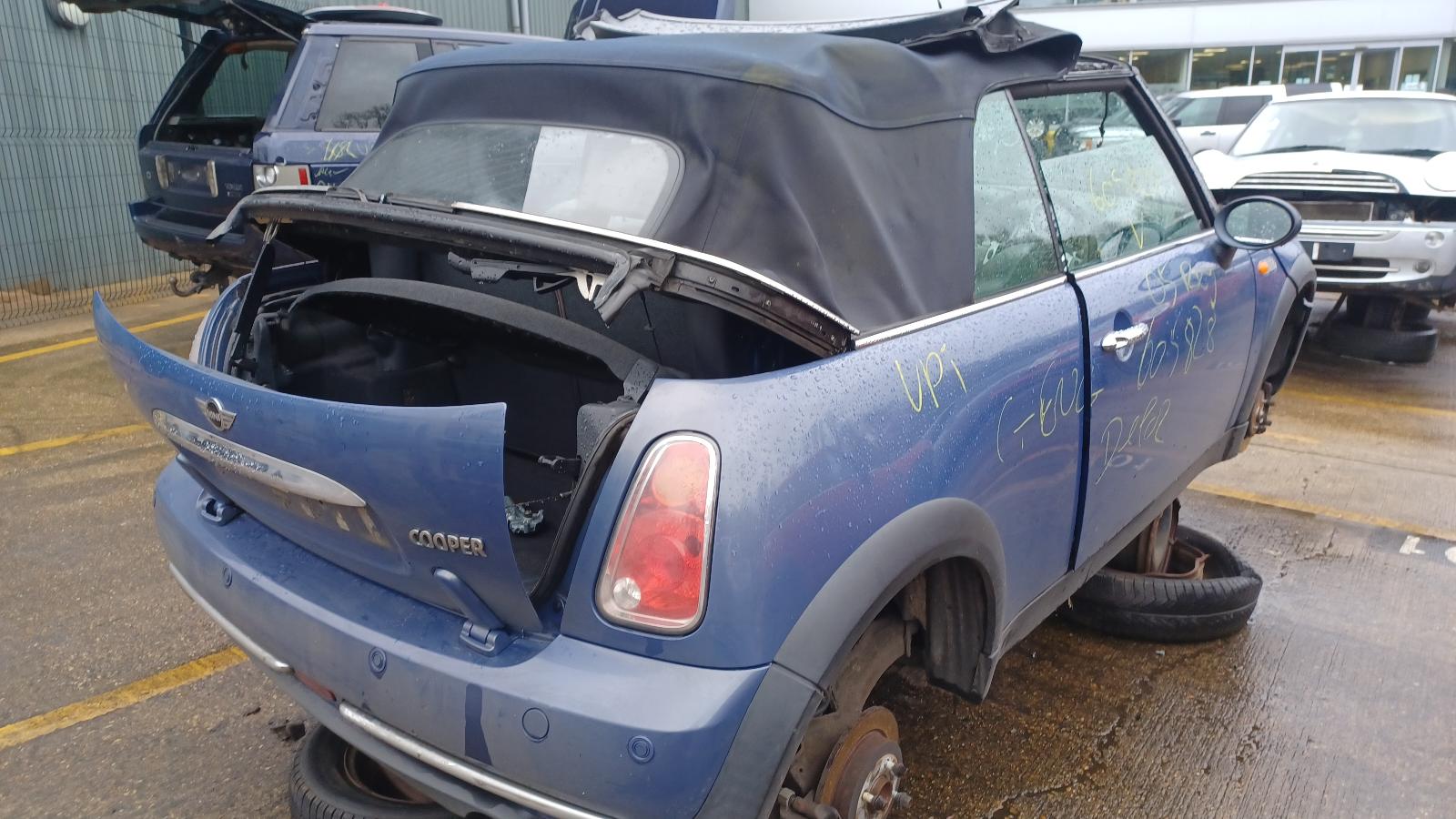 MINI (BMW) MINI 2005 2 Door Convertible Breaking - Silverlake ...