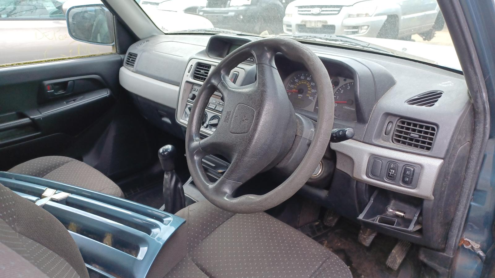 MITSUBISHI SHOGUN PININ 2005 Unknown Van Breaking - Silverlake ...