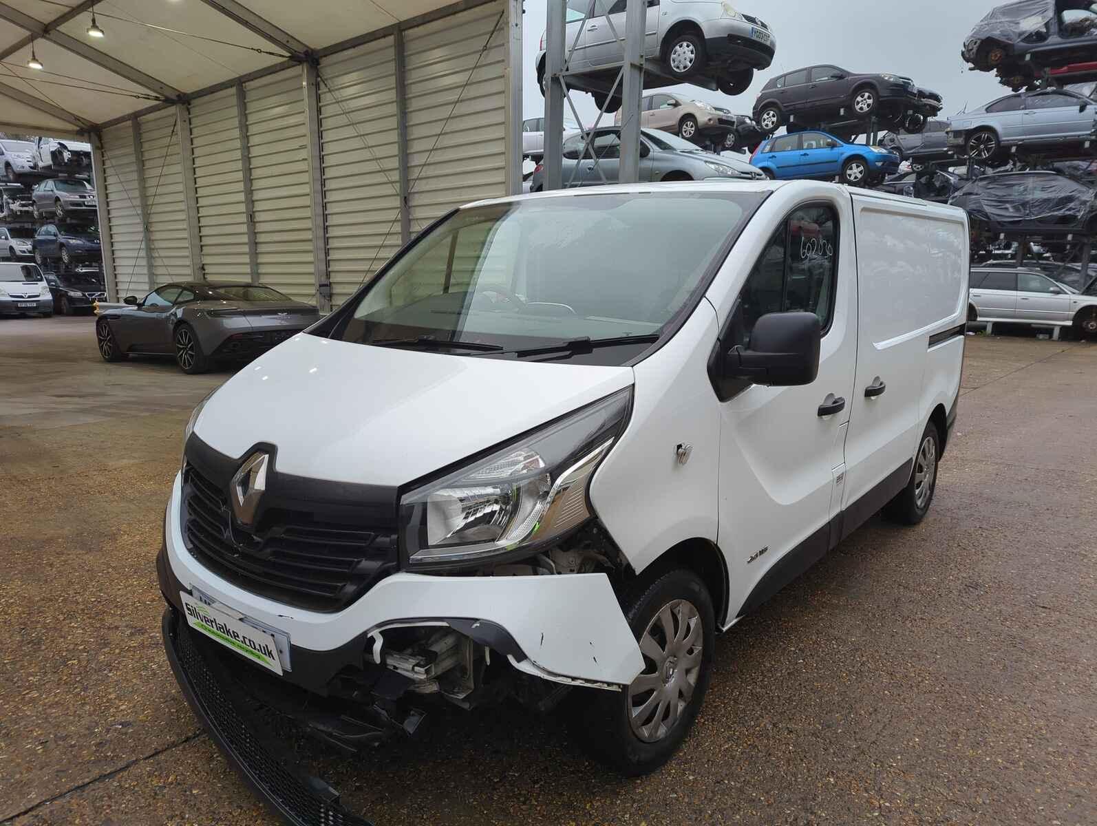 RENAULT TRAFIC 2015 Unknown Van Breaking - Silverlake Automotive Recycling