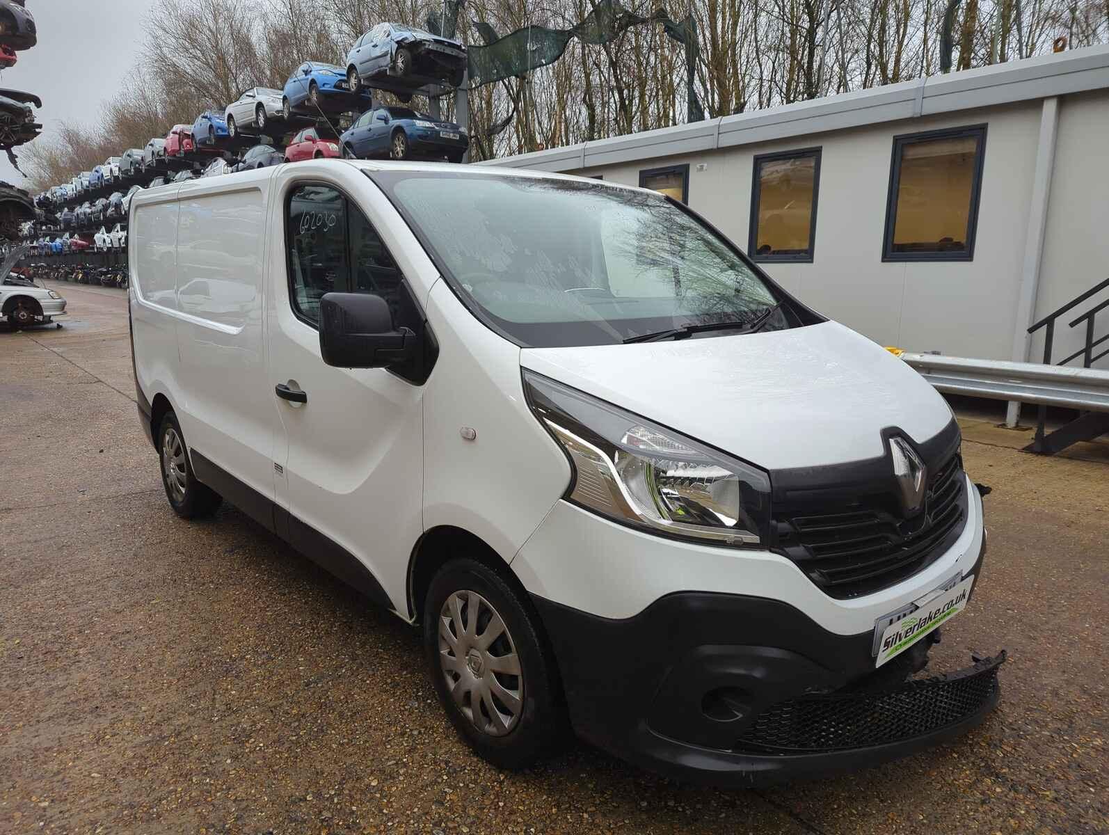 RENAULT TRAFIC 2015 Unknown Van Breaking - Silverlake Automotive Recycling