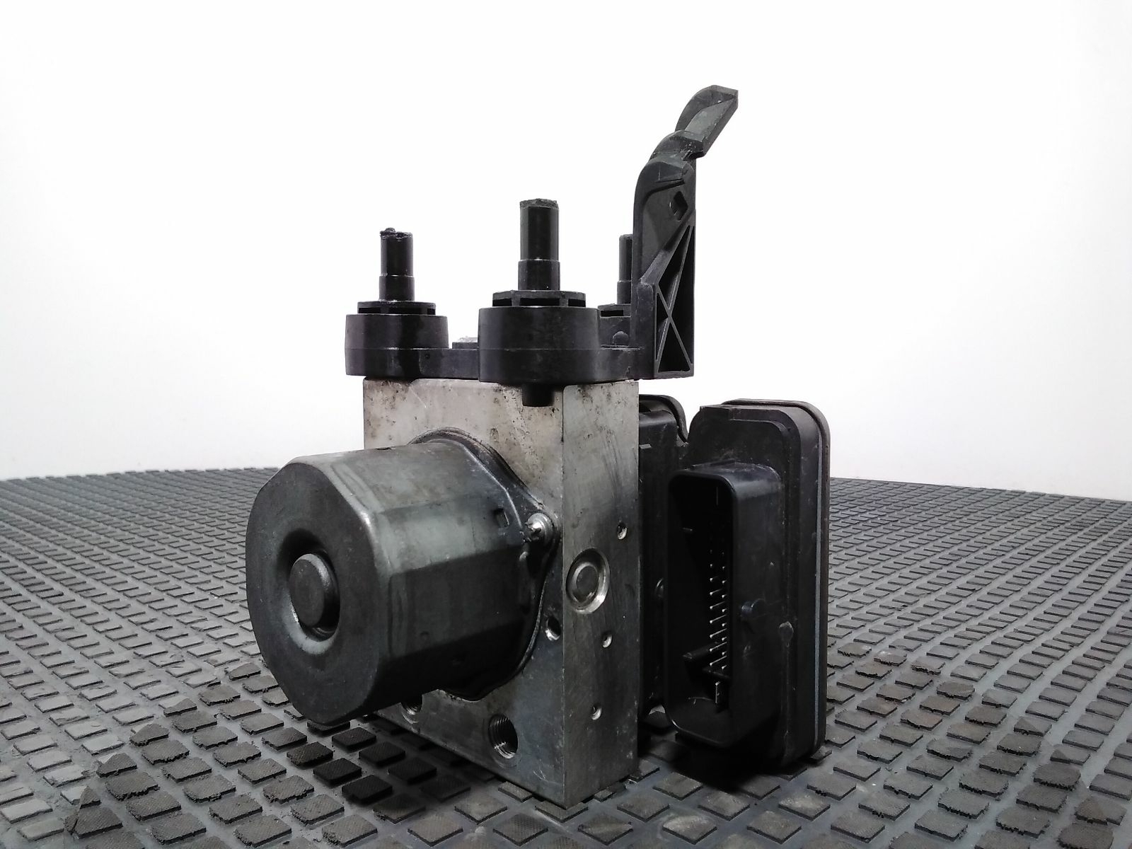 2013 MERCEDES CLASSE E 2009-2016 2.1L OM651.924 ABS Pompa/Modulatore A2124310848